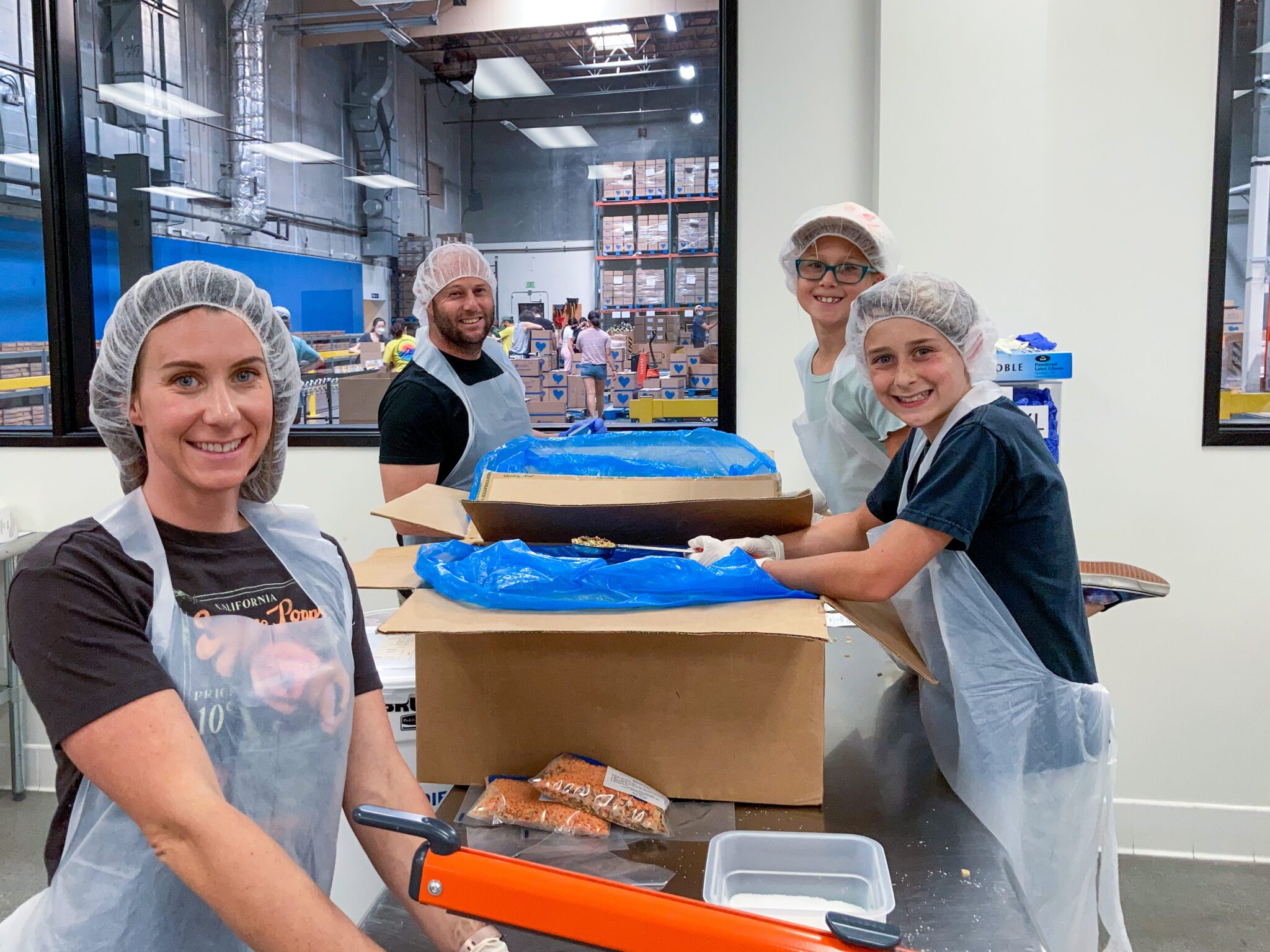 11 Things We Love About Our Volunteers: How Our Volunteers Deliver Hope ...