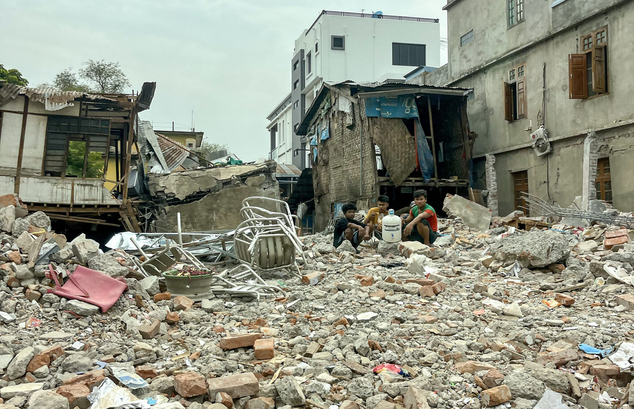 Delivering Hope in the Rubble: Emergency Relief in Myanmar – Children's ...